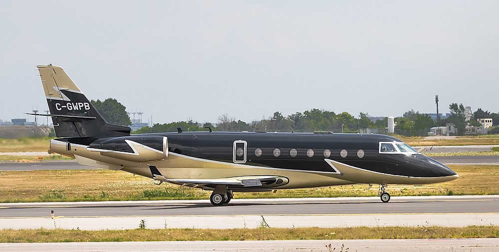 Defying Gravity: How to Personalize Your Private Jet Flight Experience?